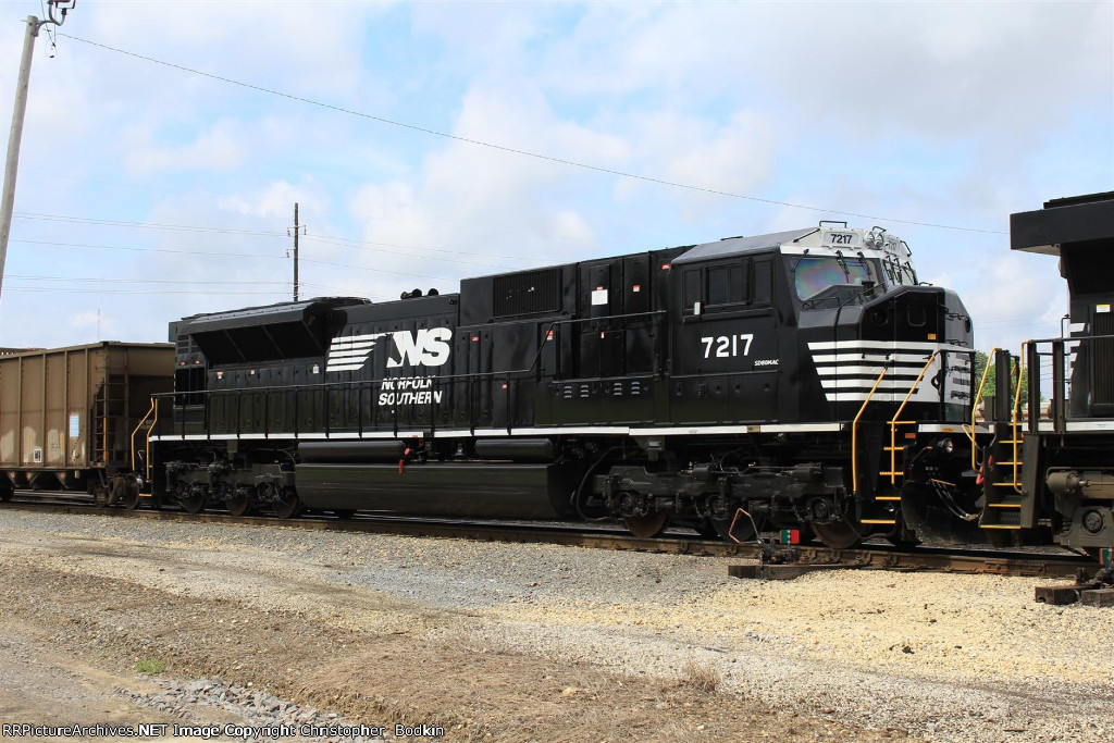 NS 7217